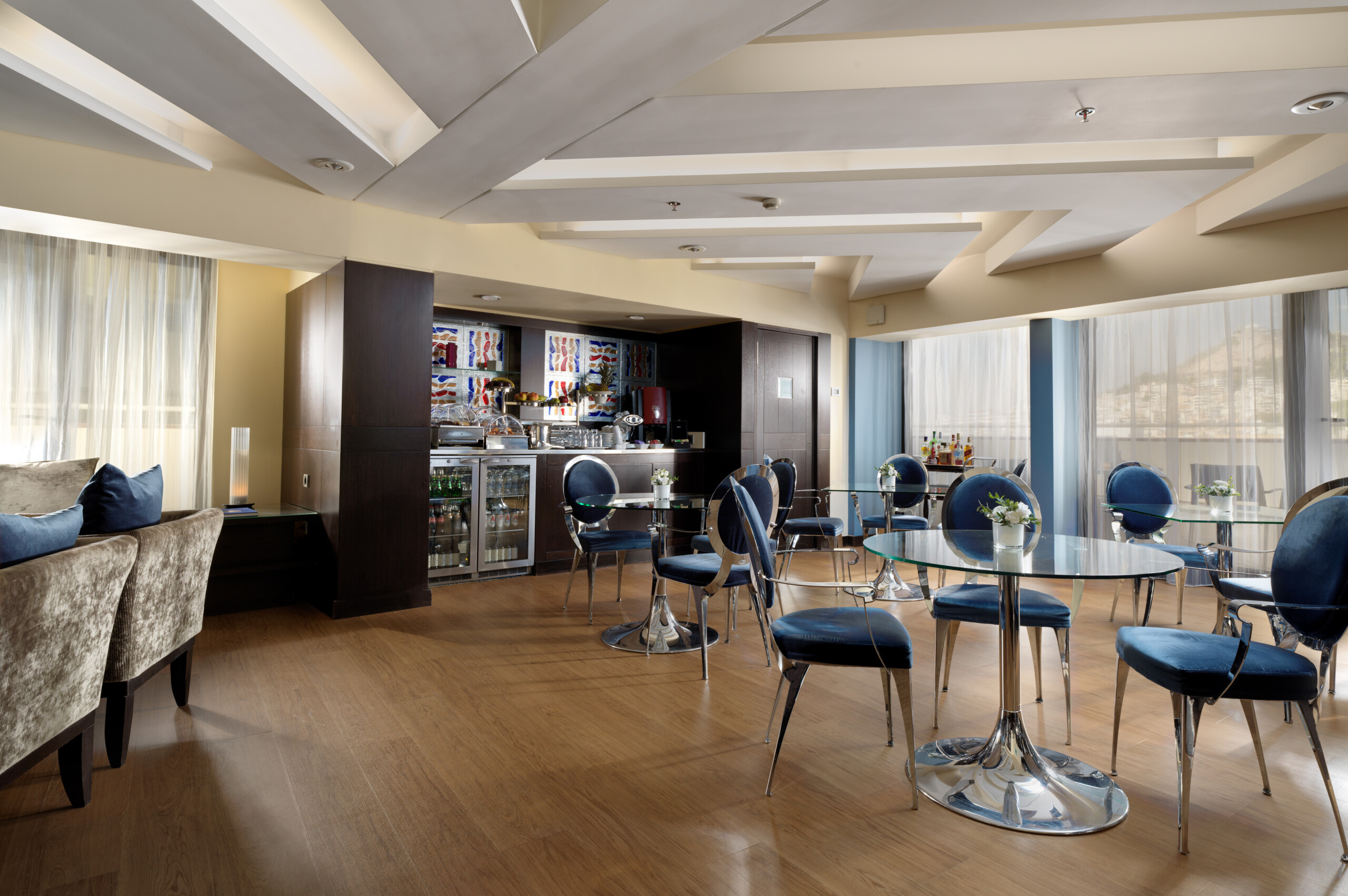 Club Lounge - Crowne Plaza Athens
